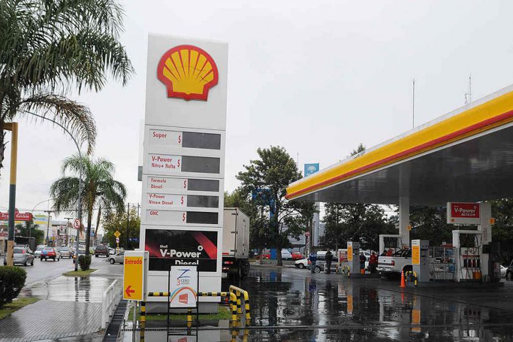 SHELL Y AXION SUBEN LOS PRECIOS DE SUS COMBUSTIBLES