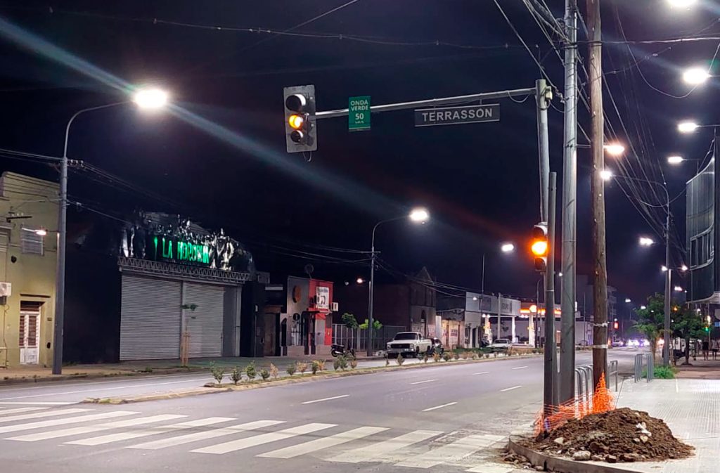 SEMÁFOROS NOCTURNOS INTERMITENTES: EVITAR UN RIESGO