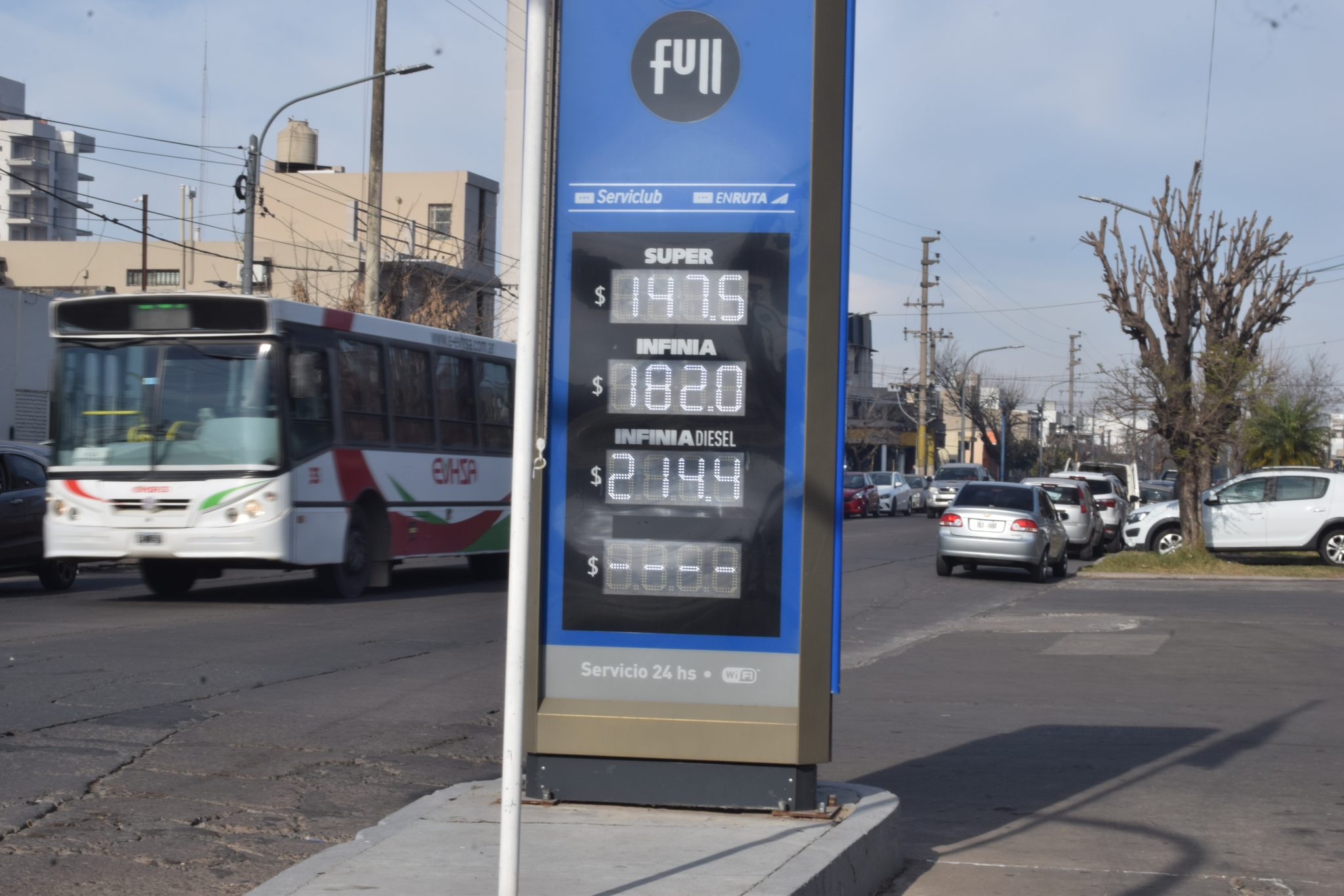 EN LAS ESTACIONES DE SAN NICOLÁS, LAS NAFTAS AUMENTARON POR ENCIMA DEL 7,5% ANUNCIADO A NIVEL ...