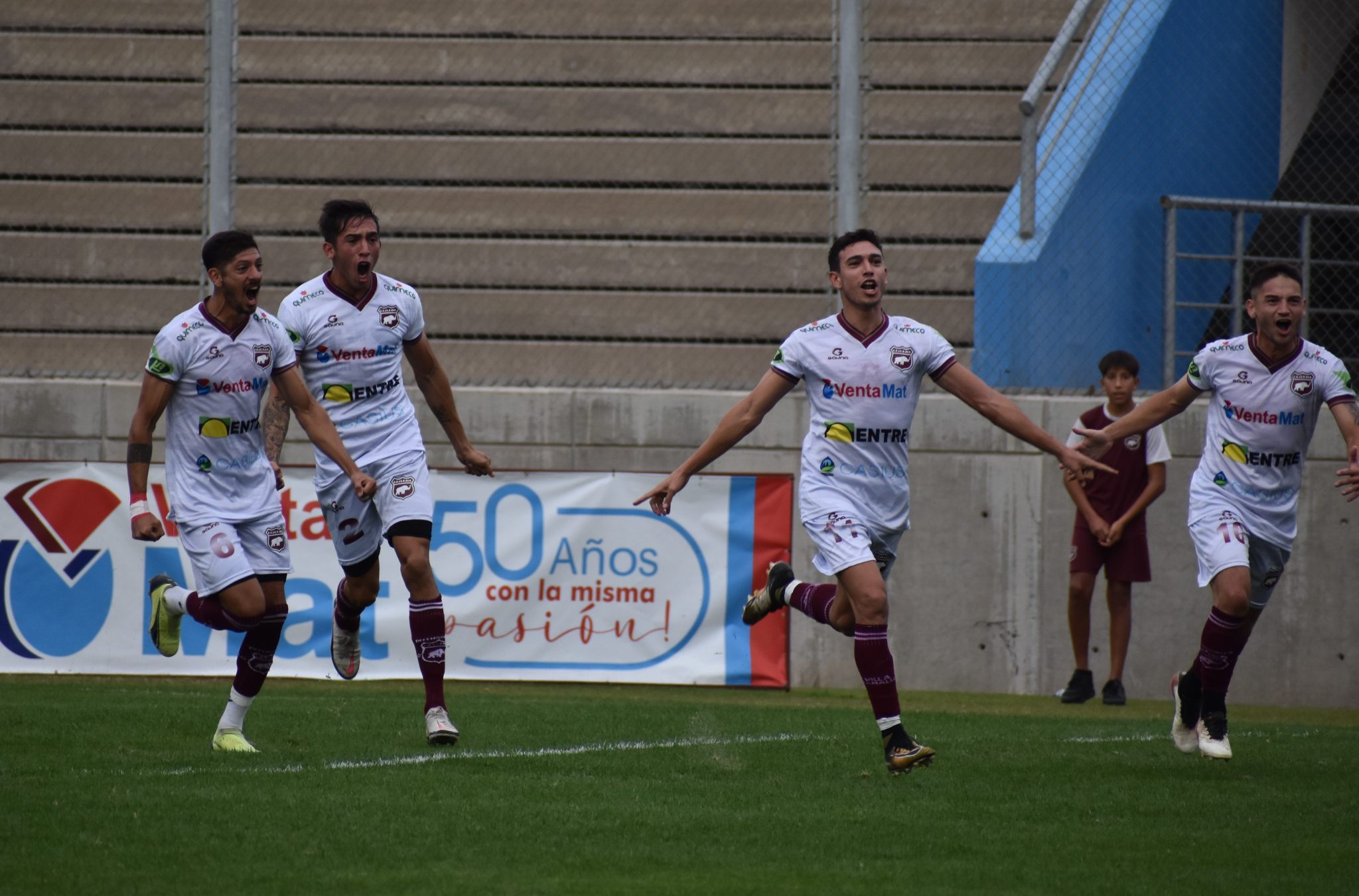 Storti lo hizo: Defensores ganó su primer partido de la temporada en el ...