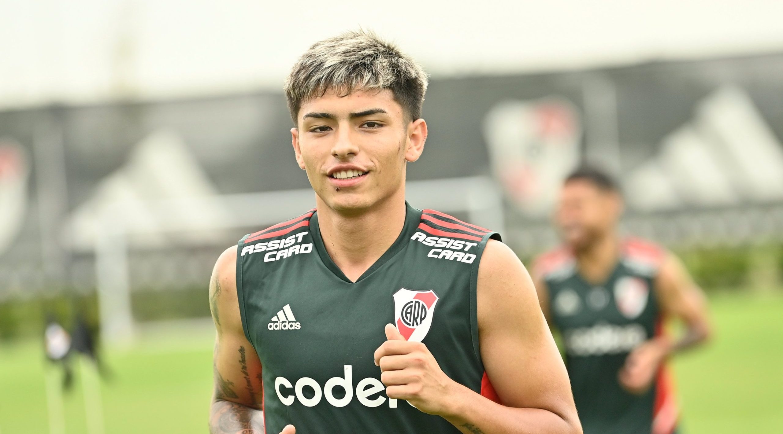 Agustín Ruberto renovó en River