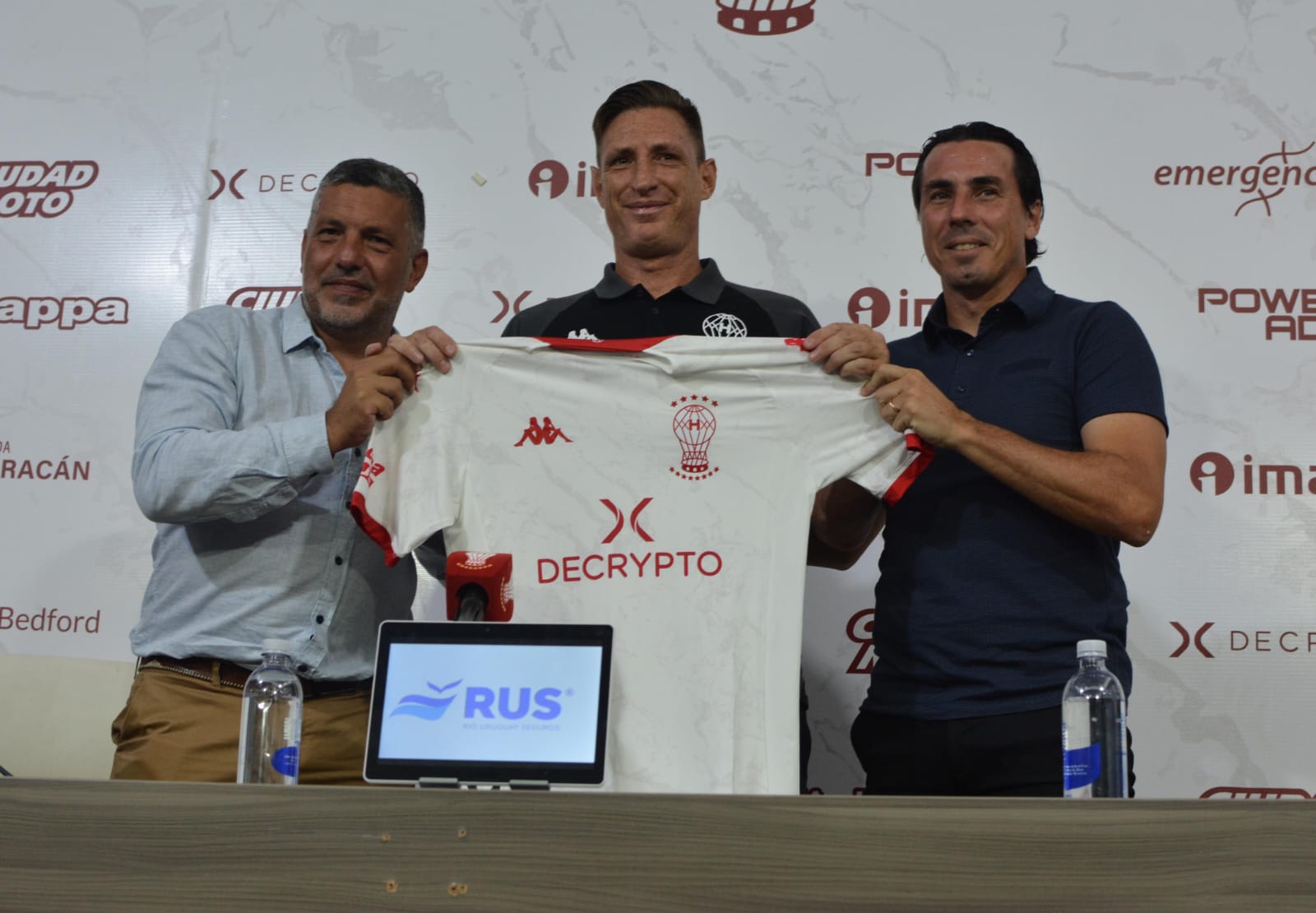 Facundo Sava fue presentado oficialmente en Huracán