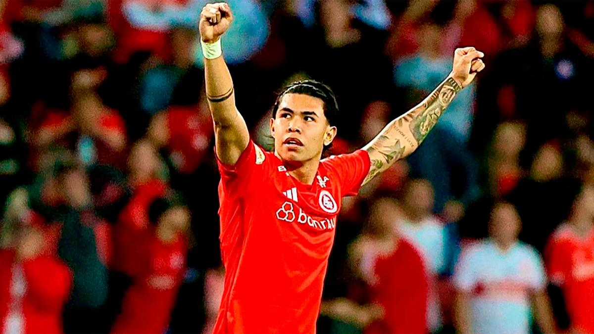 Nicolás Hernández llegó a San Lorenzo