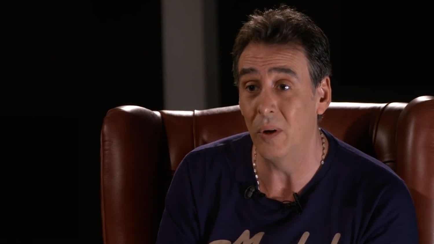 Para paliar la crisis el humorista Rodrigo Vagoneta lanza perfume ...